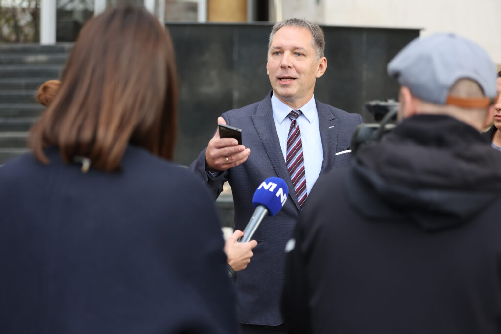 Dušan Bratić: Zagreb nudi obustavu procesa za Banske dvore u zamenu za ...